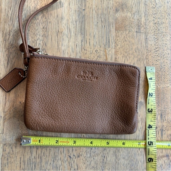 Coach | Bags | Coach 26 Brown Pebbled Leather Double Zip Wristlet ...